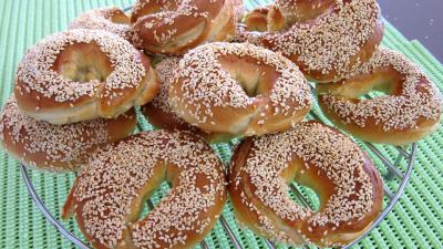 LA LEGENDE DU BAGEL *** -